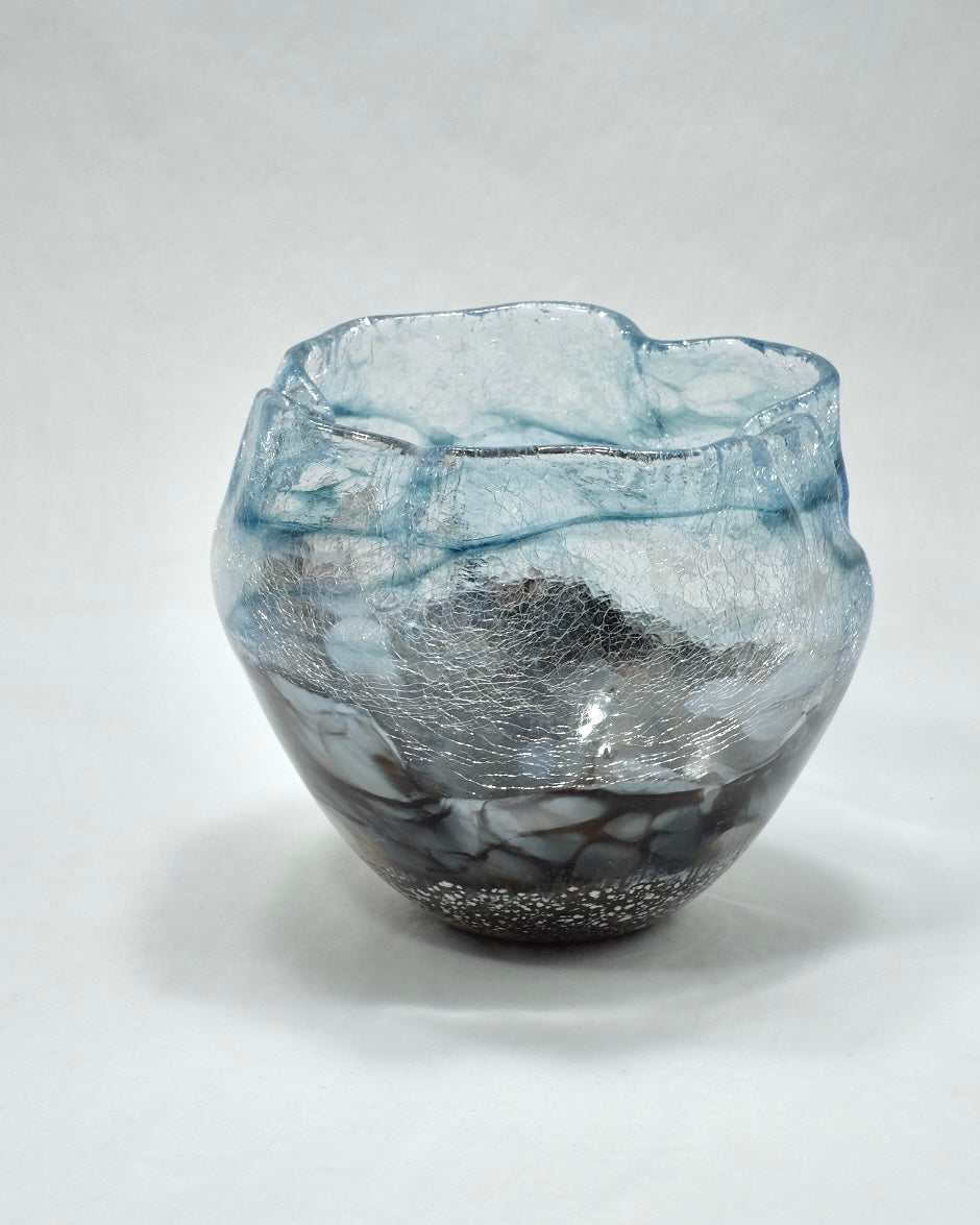 Shoreline Wavy Bowl – Vancouver Studio Glass